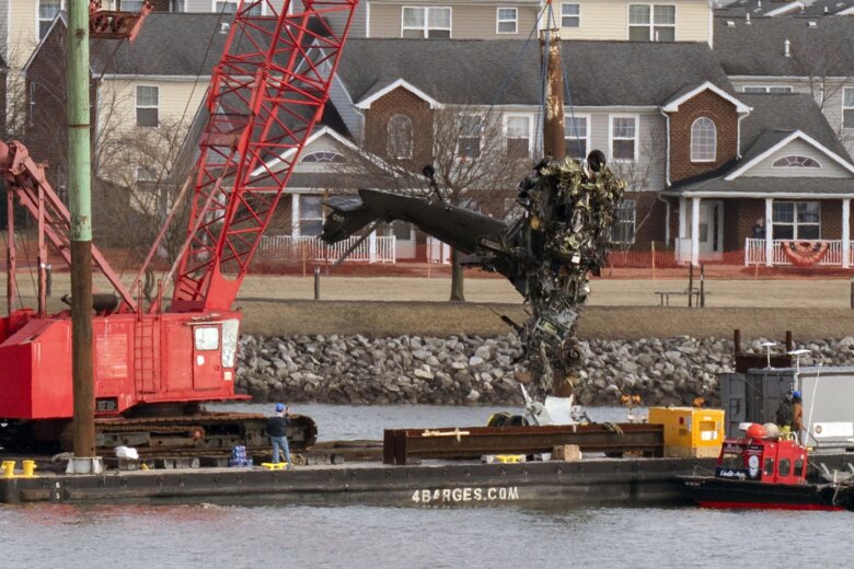 Q&A: New details emerge on deadly Reagan National flight collision ...