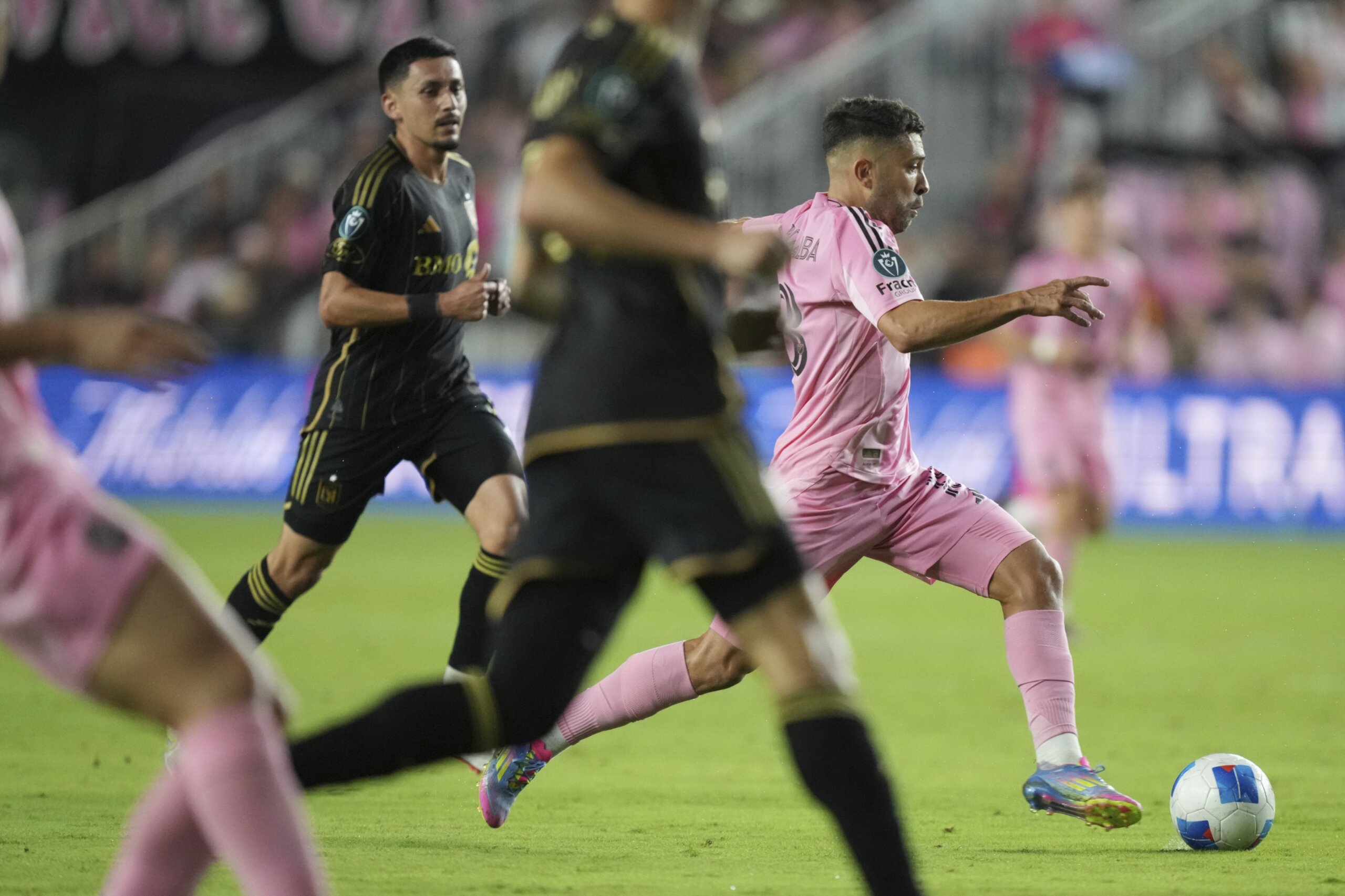 Lionel Messi and Inter Miami pull off 3-goal rally to top LAFC and make ...