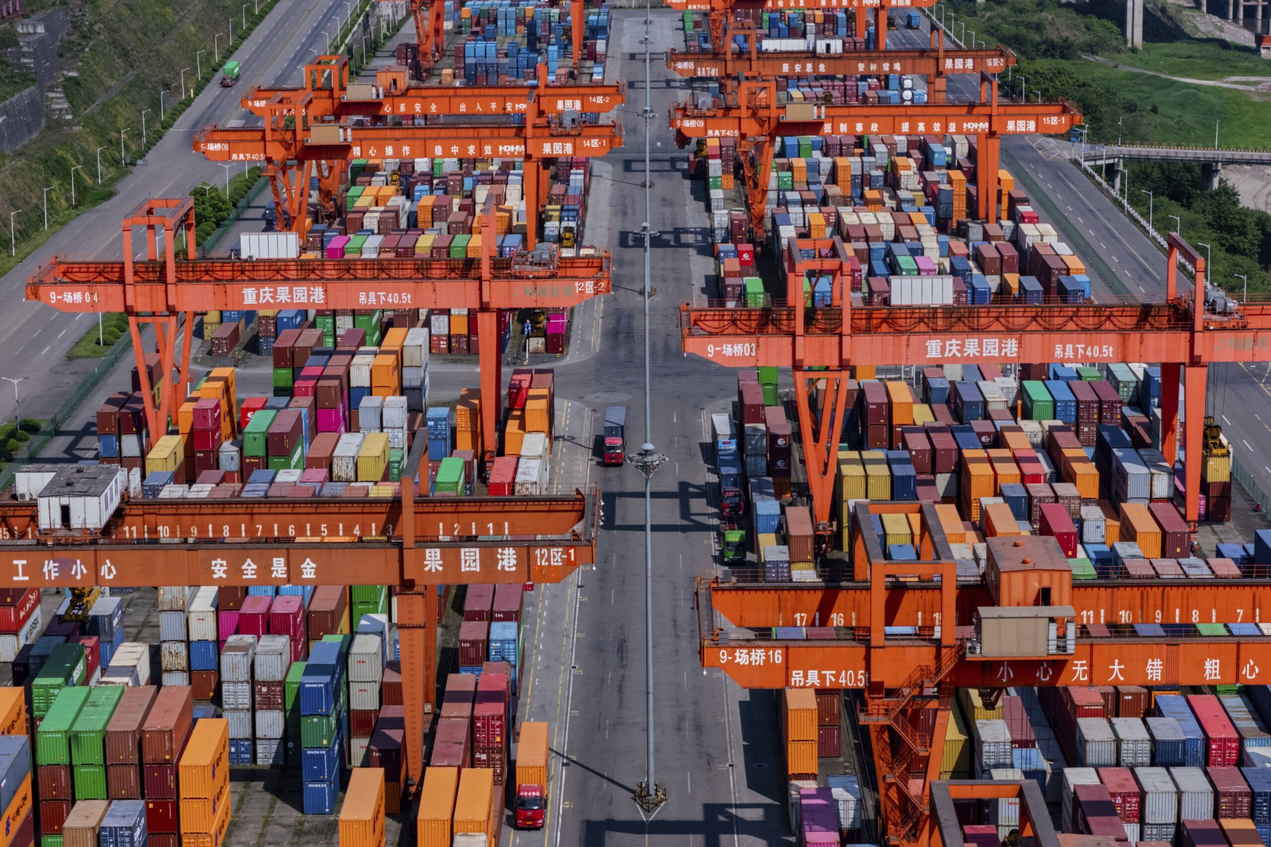 China warns countries against making trade deals with the US ...