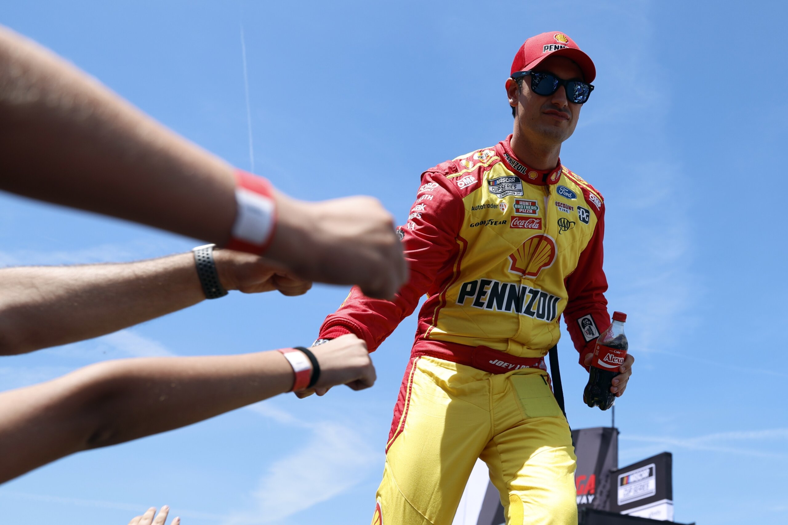 Logano responds to criticism from Hall of Famer, asks ‘Has Chipper ...