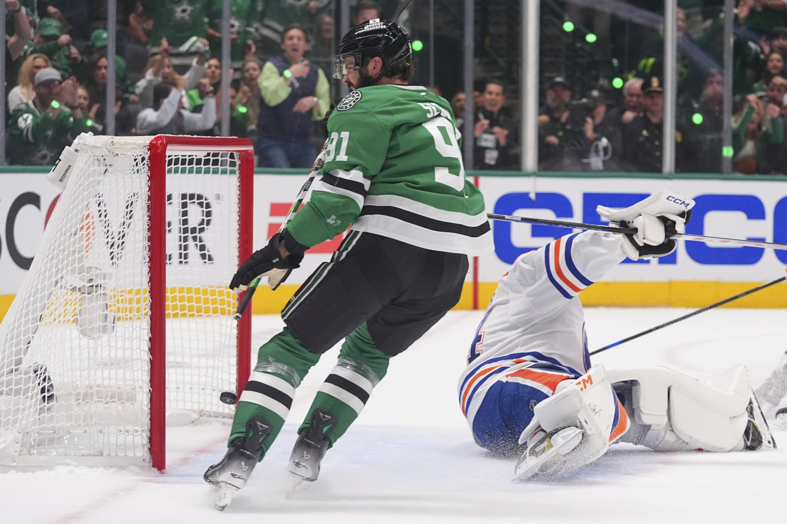Stars score 3 PP goals in 5 1/2 minutes early in 3rd, rally to beat ...