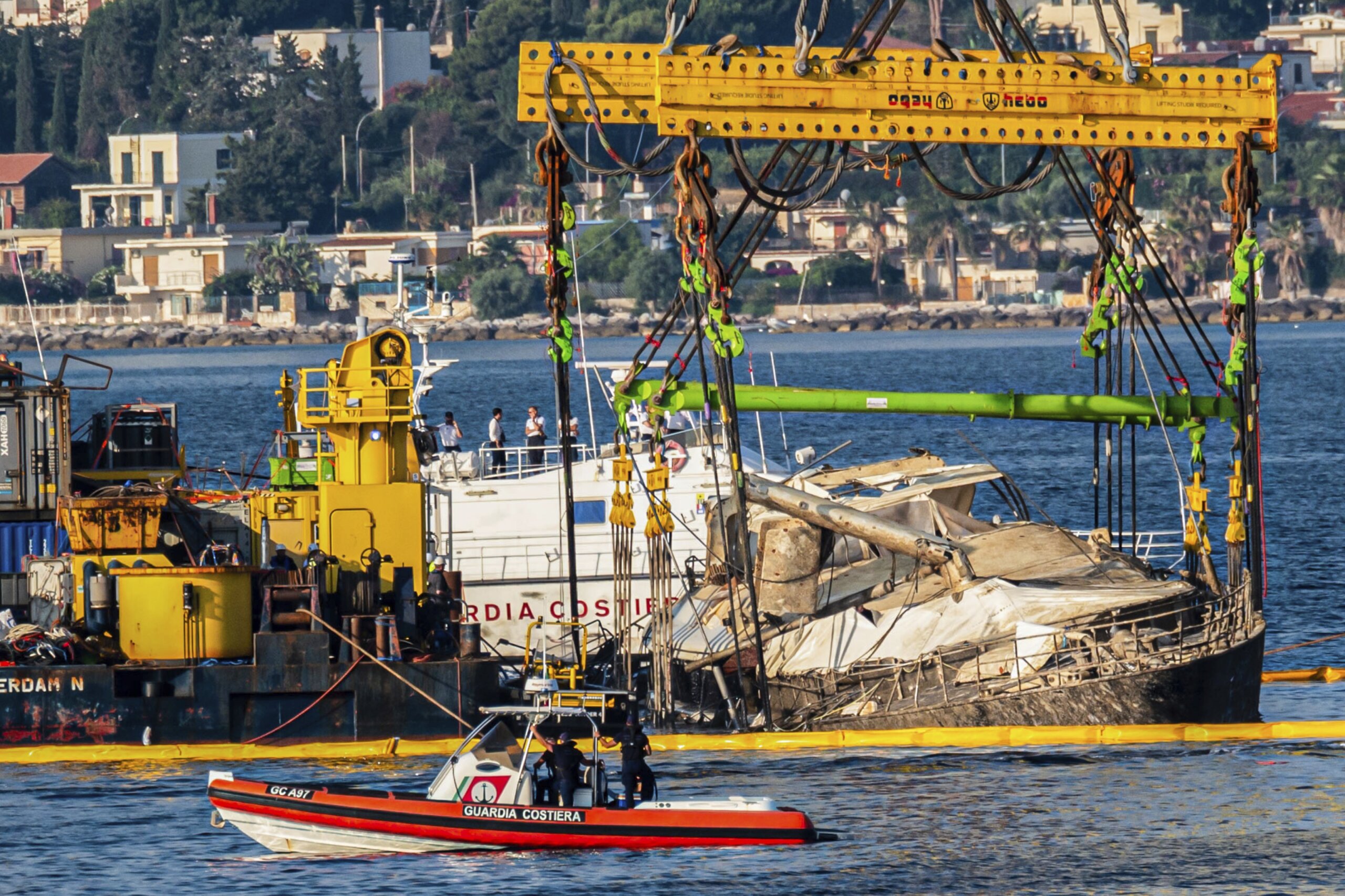 Sunken Bayesian superyacht lifted from waters off Sicily as salvage ...