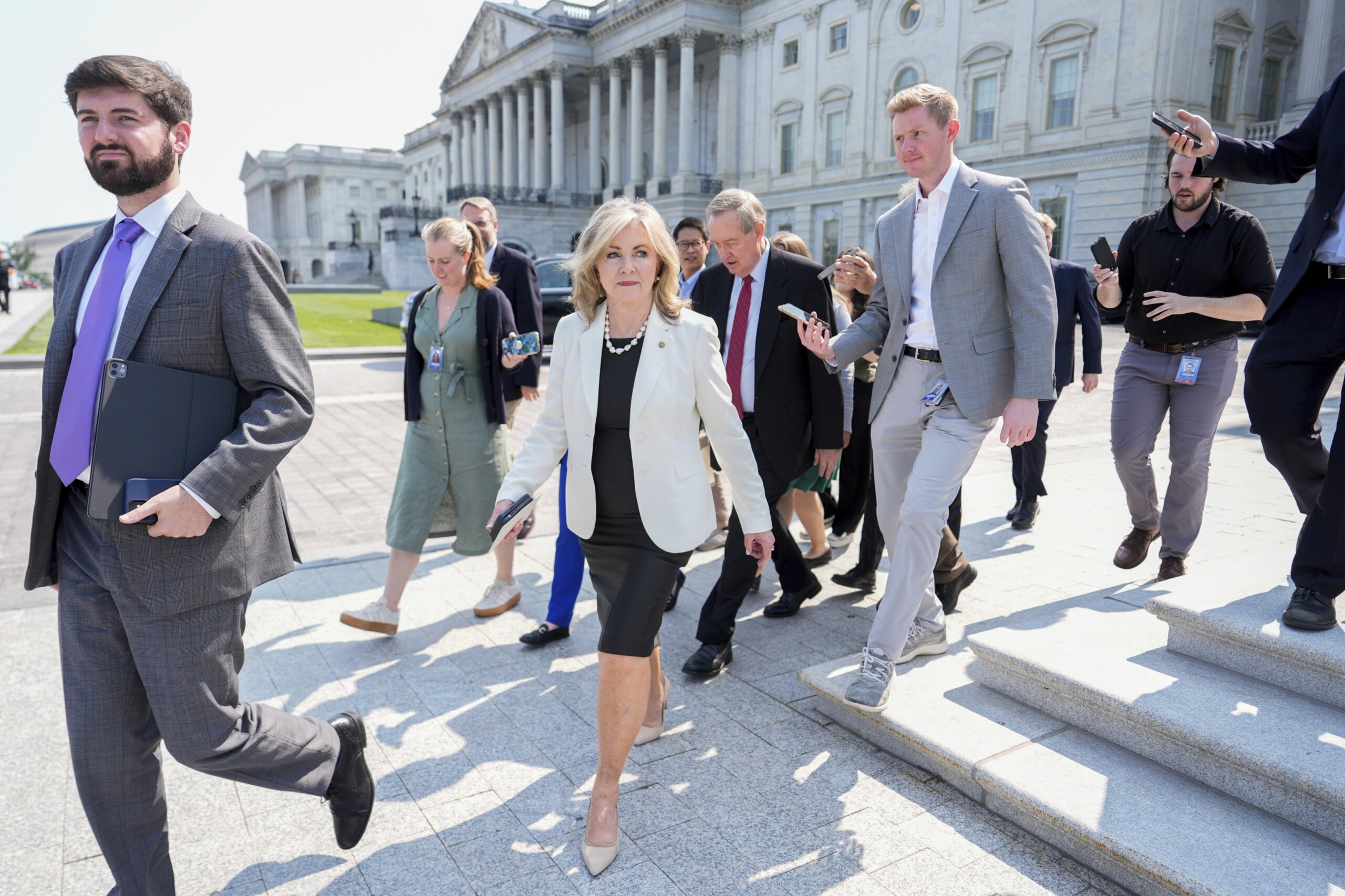 How a GOP rift over tech regulation doomed a ban on state AI laws in ...