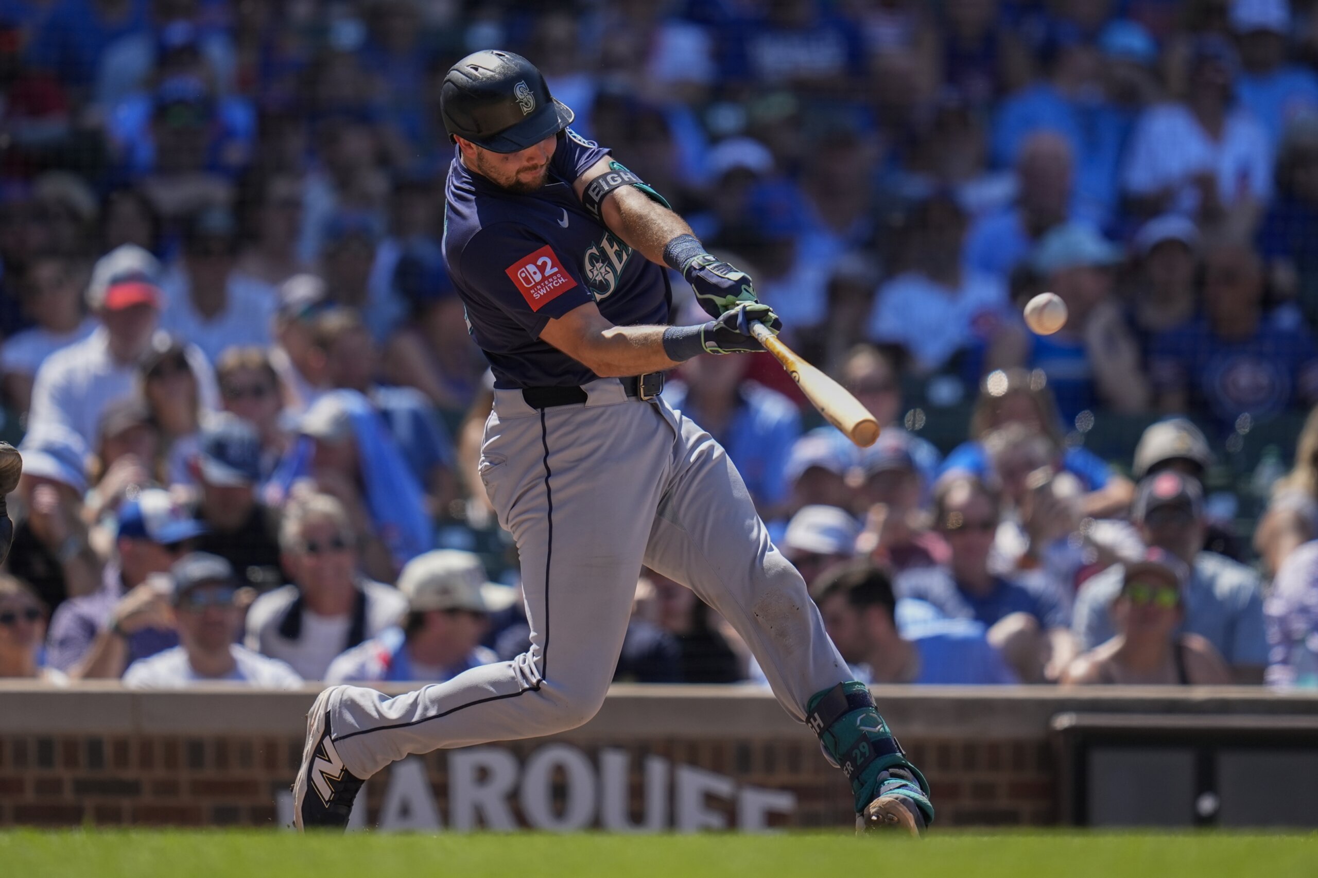 Raleigh homers twice, breaks Bench’s record in the Mariners’ 9-4 ...