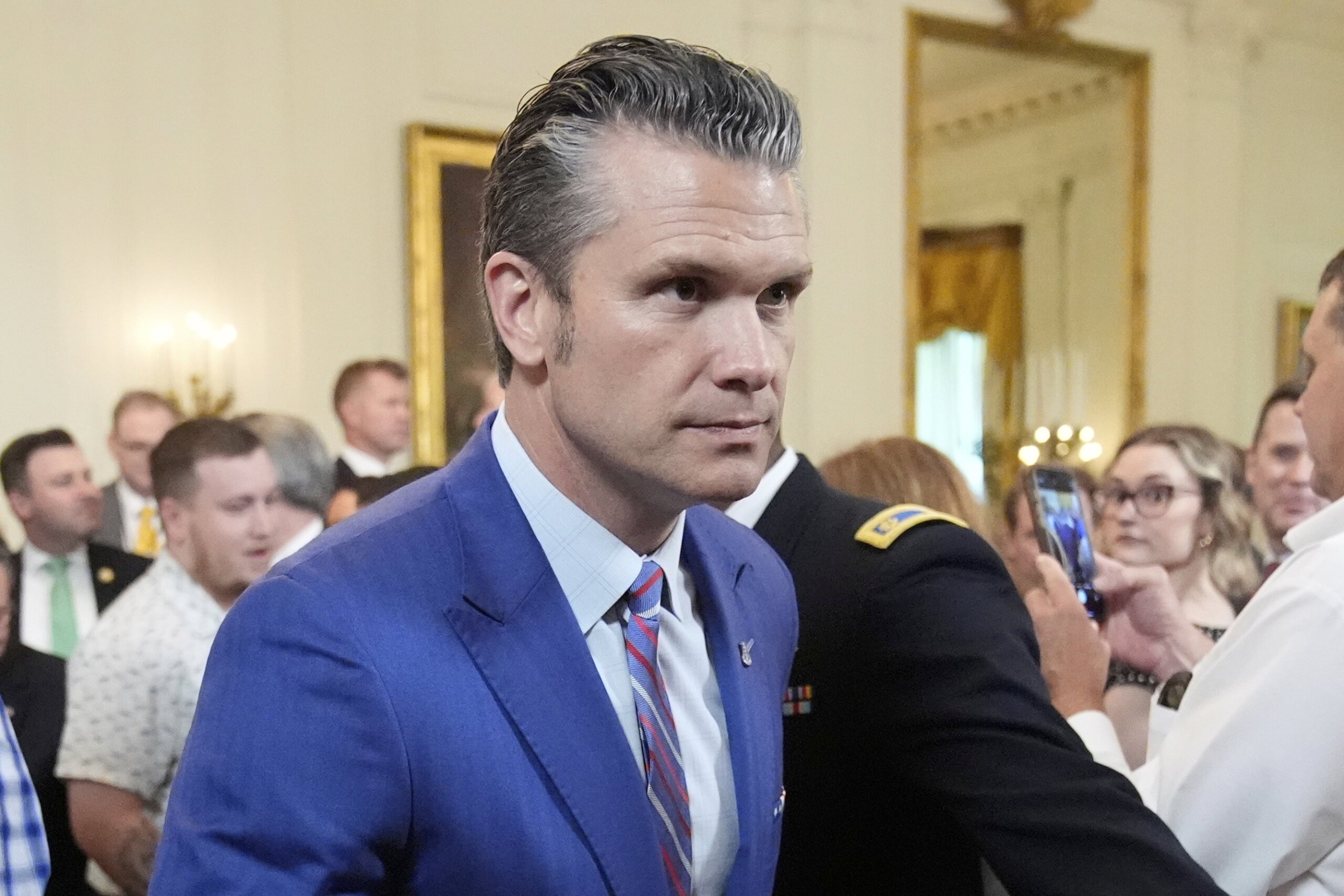 Military requesting to pull 200 troops back from California protest ...