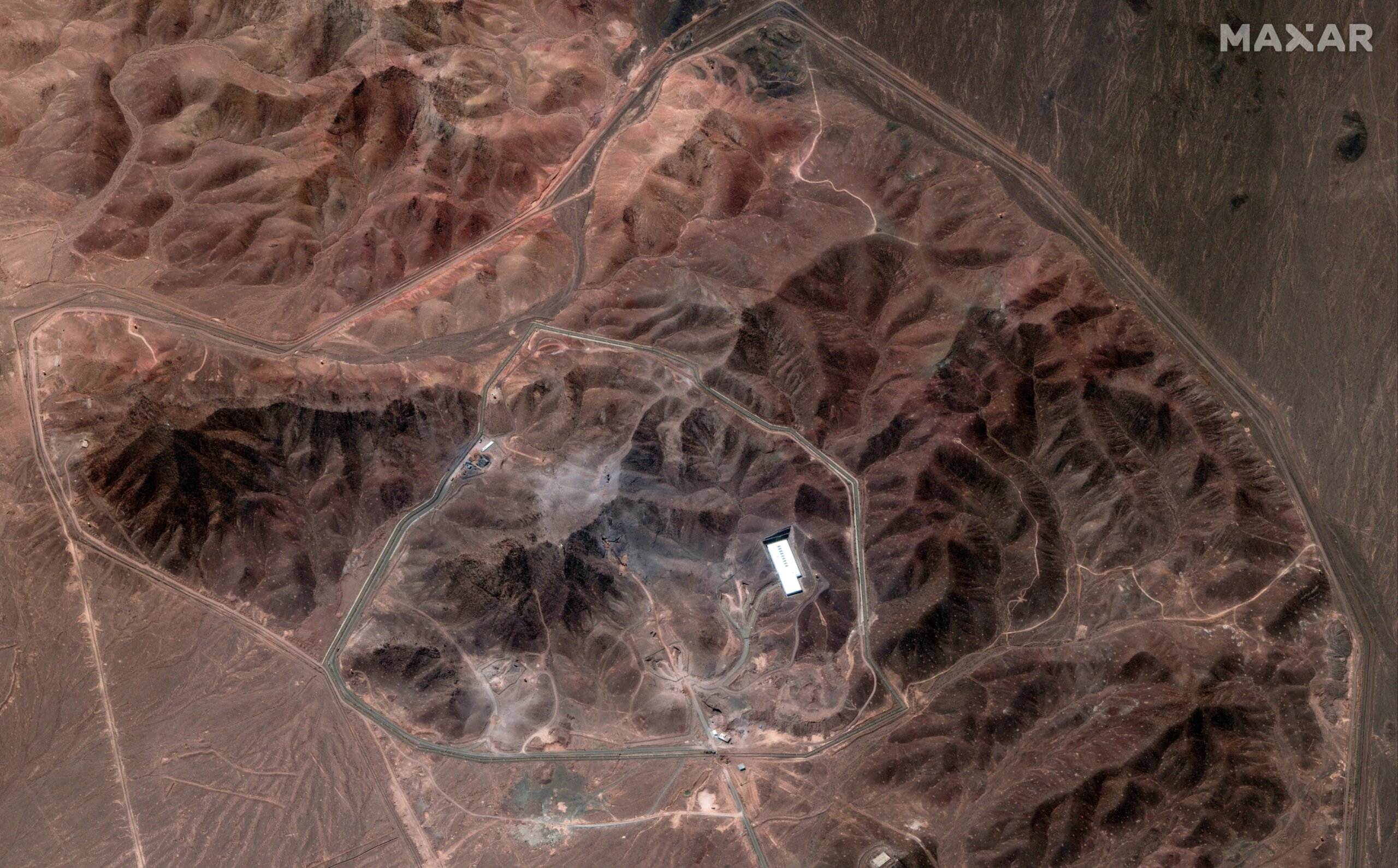 Iran assesses the damage and lashes out after Israeli and US strikes ...