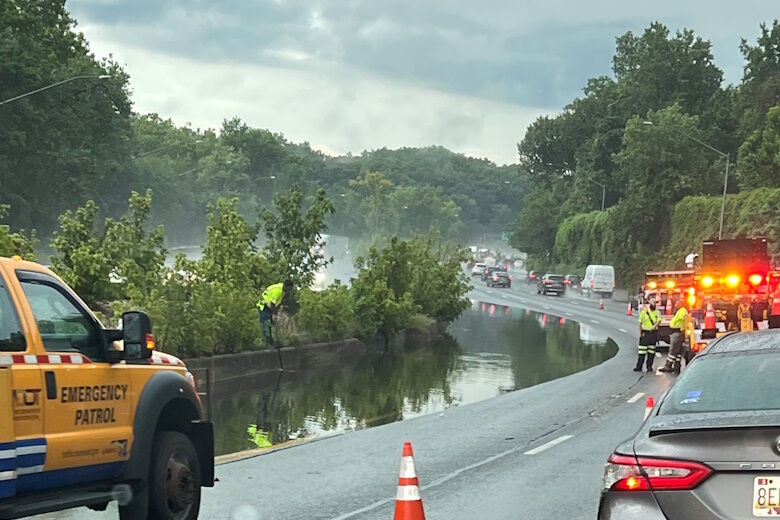 ‘It’s like holding the ocean back’: Highway crews detail flash flooding ...