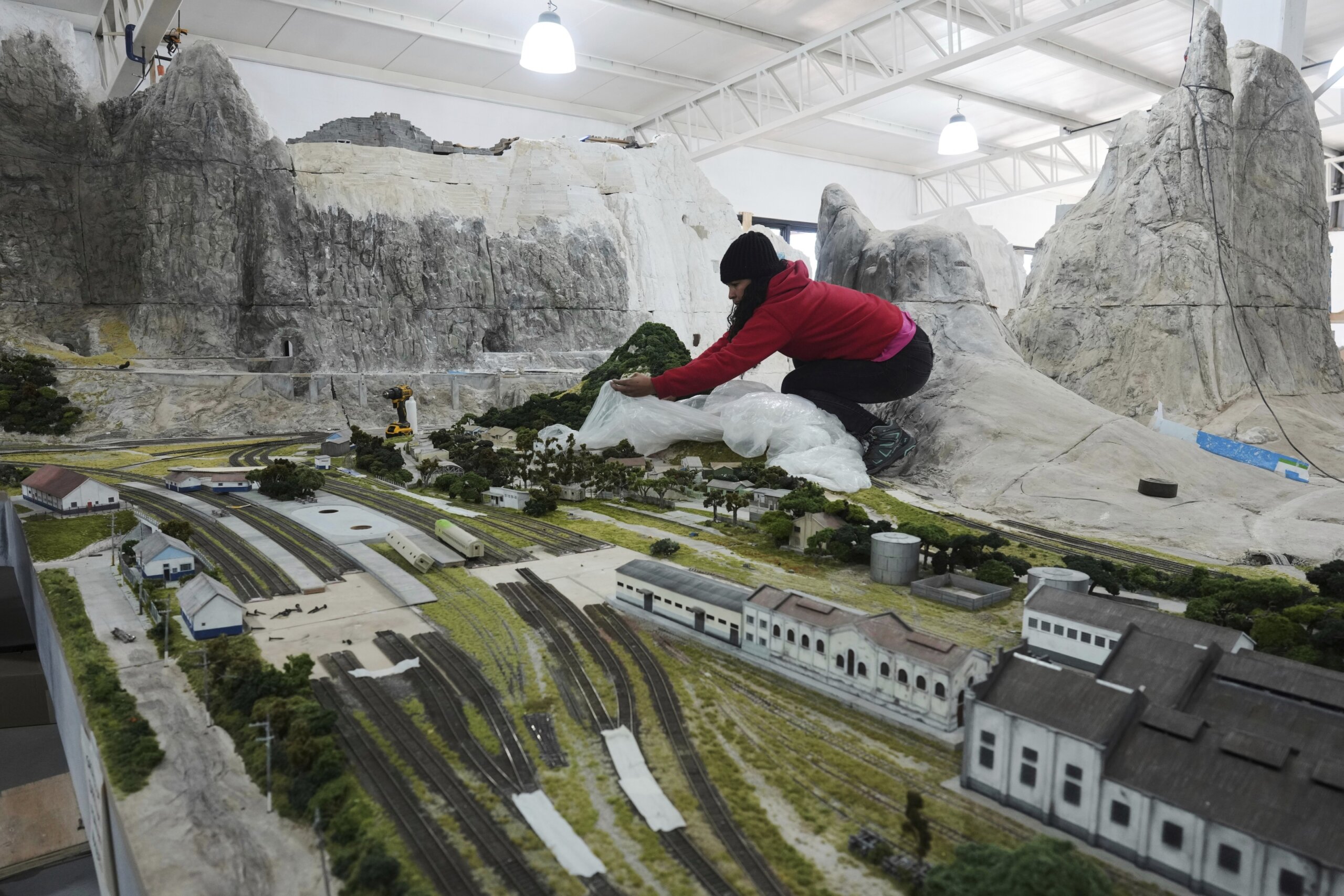 In a miniature world, climate change and environmental issues loom ...