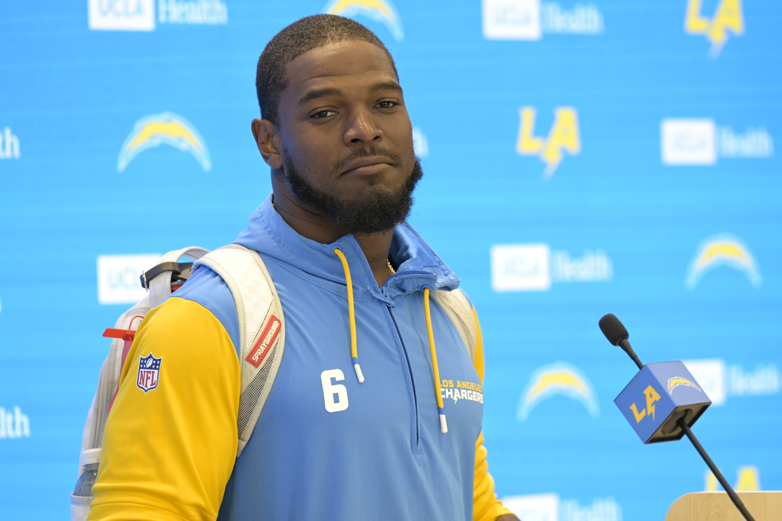 Chargers LB Denzel Perryman arrested on weapons charges and remains in ...