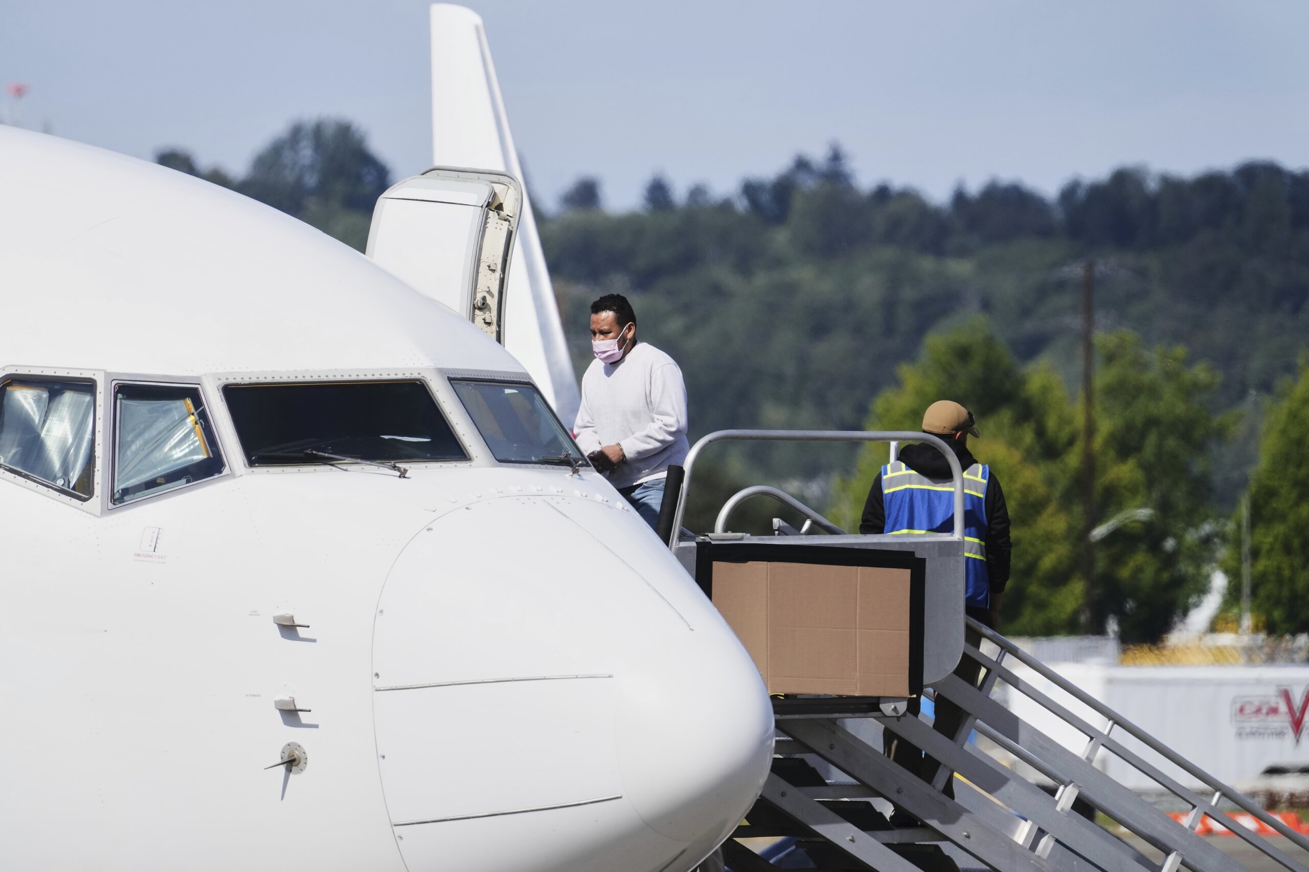 US deportation flights hit record highs as carriers try to hide the ...