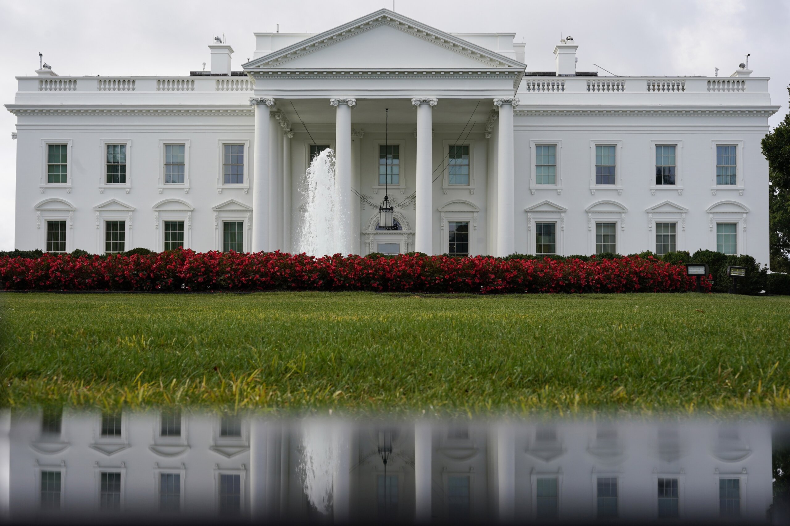 White House tours to pause as ballroom construction starts ...