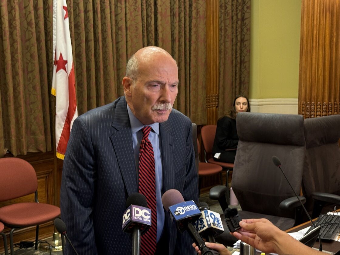 Fans celebrate the RFK stadium deal: ‘Welcome Home!’ - WTOP News