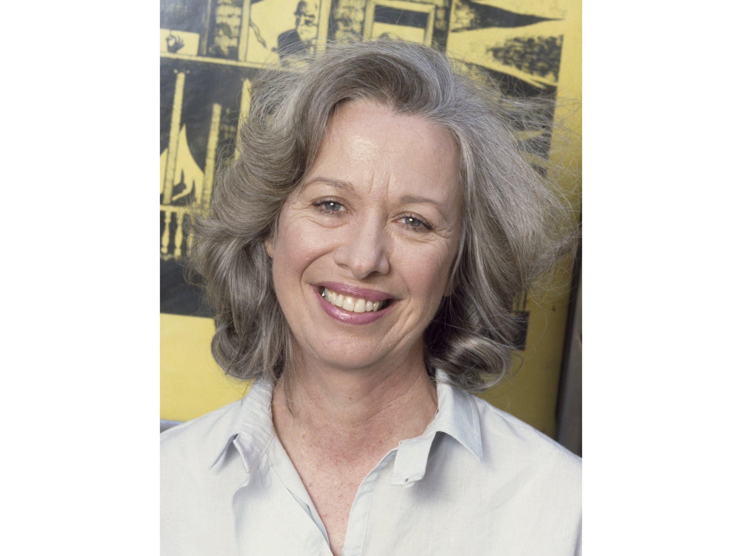 Polly Holliday, theater star famous as the tart waitress Flo on sitcom ...