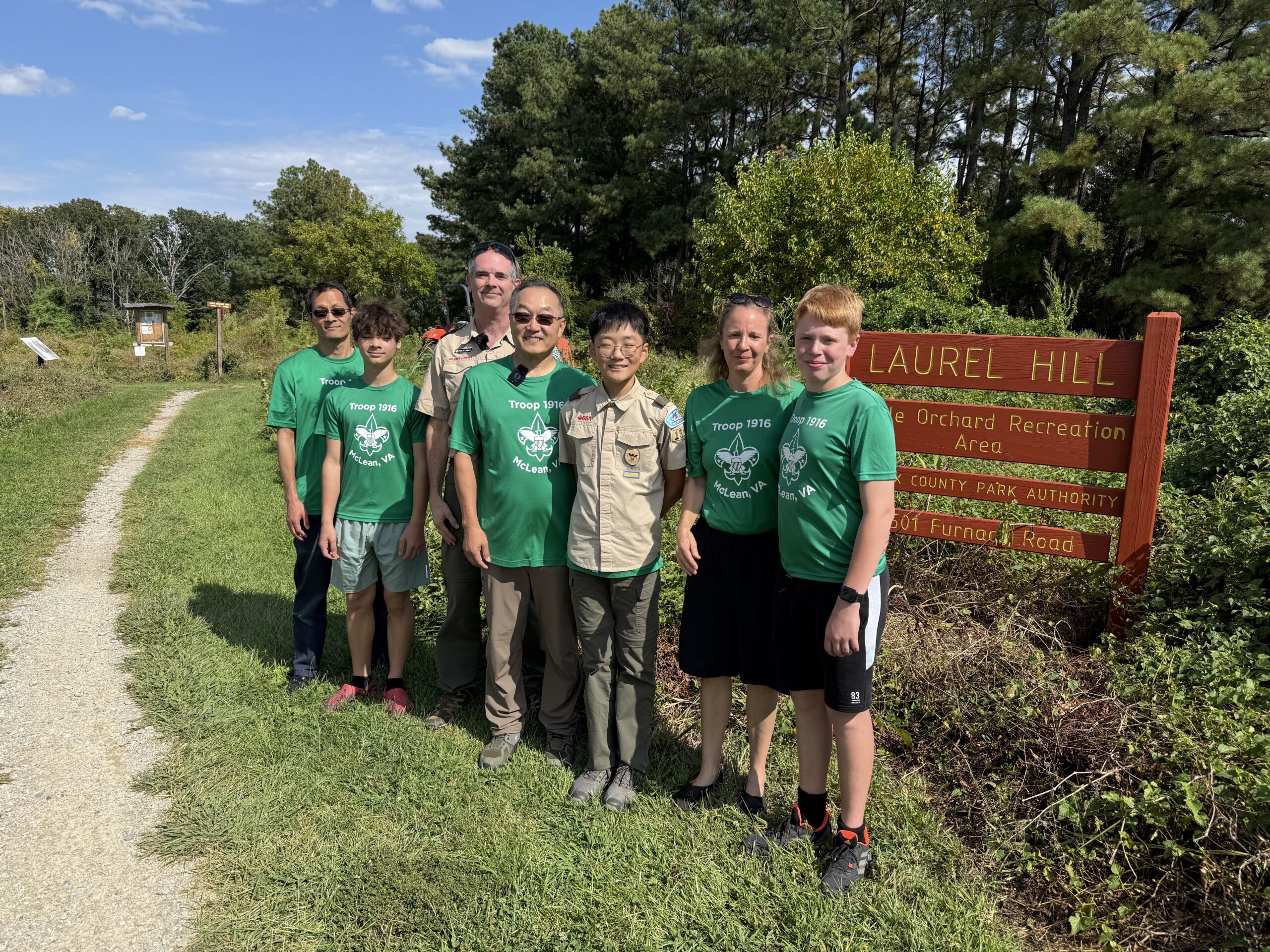McLean Boy Scout troop jumps into action to save leader after collapse on bike trail - WTOP News
