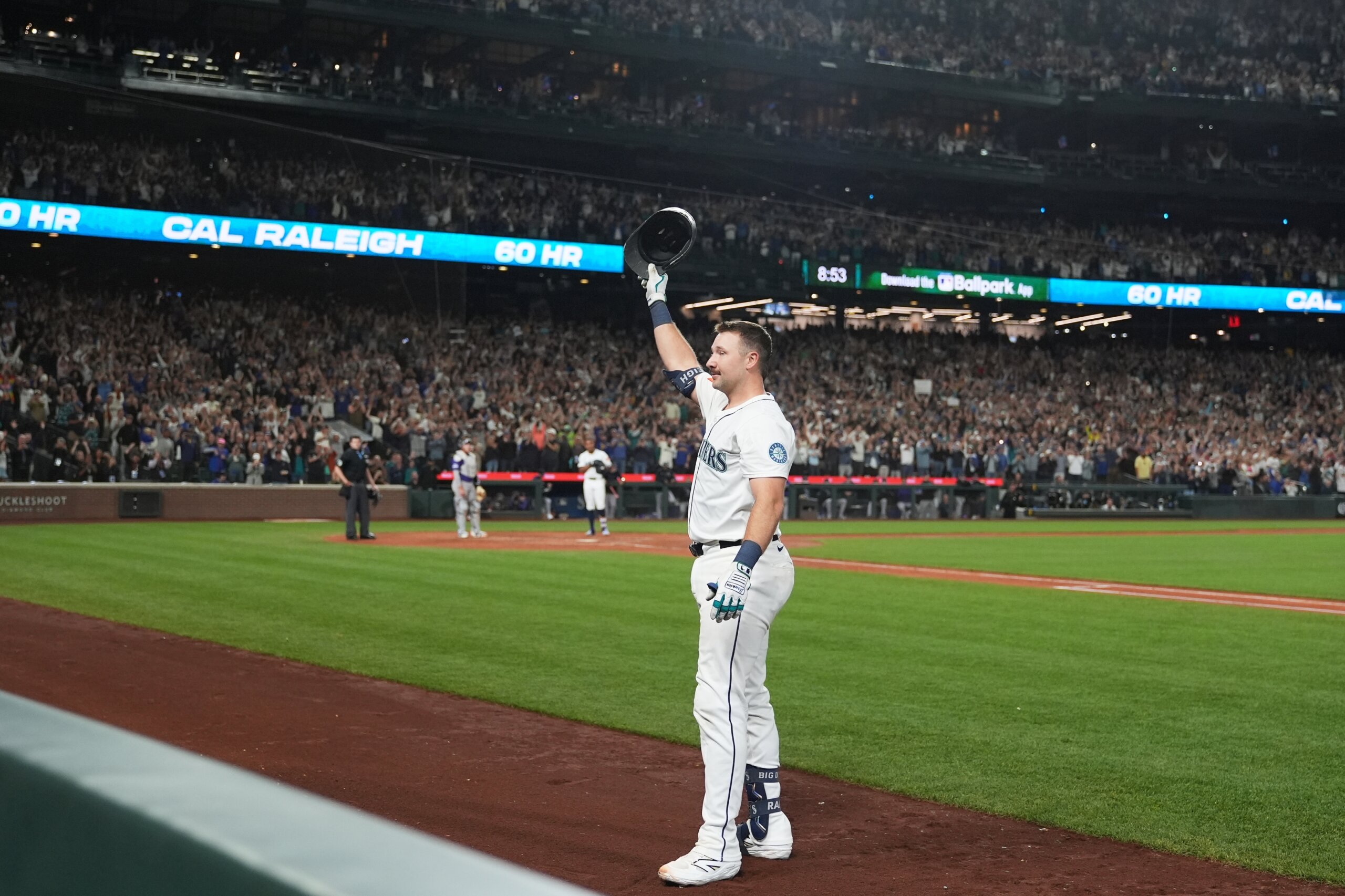 Mariners win AL West for 1st time in 24 years as Raleigh reaches 60 ...