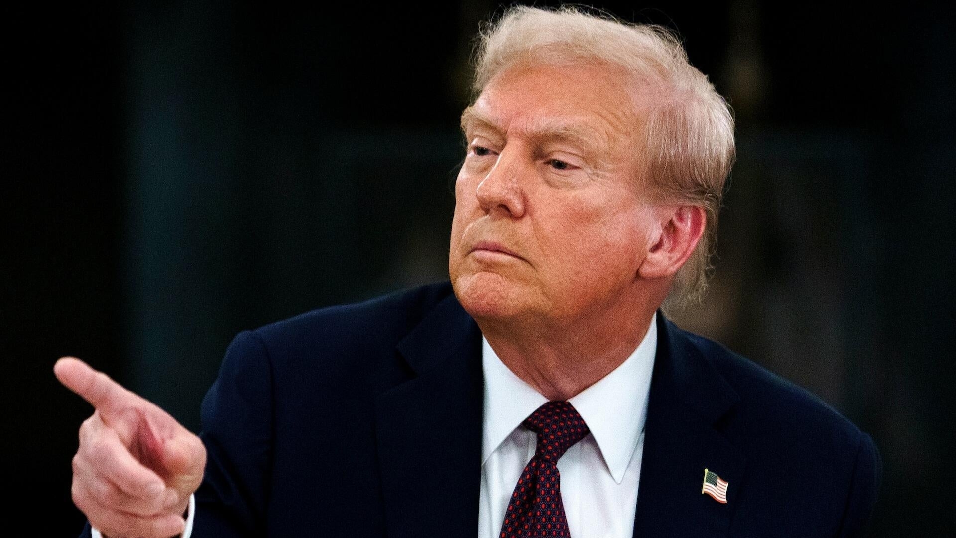 CBS News poll: On Trump deploying National Guard, divisions over impact ...