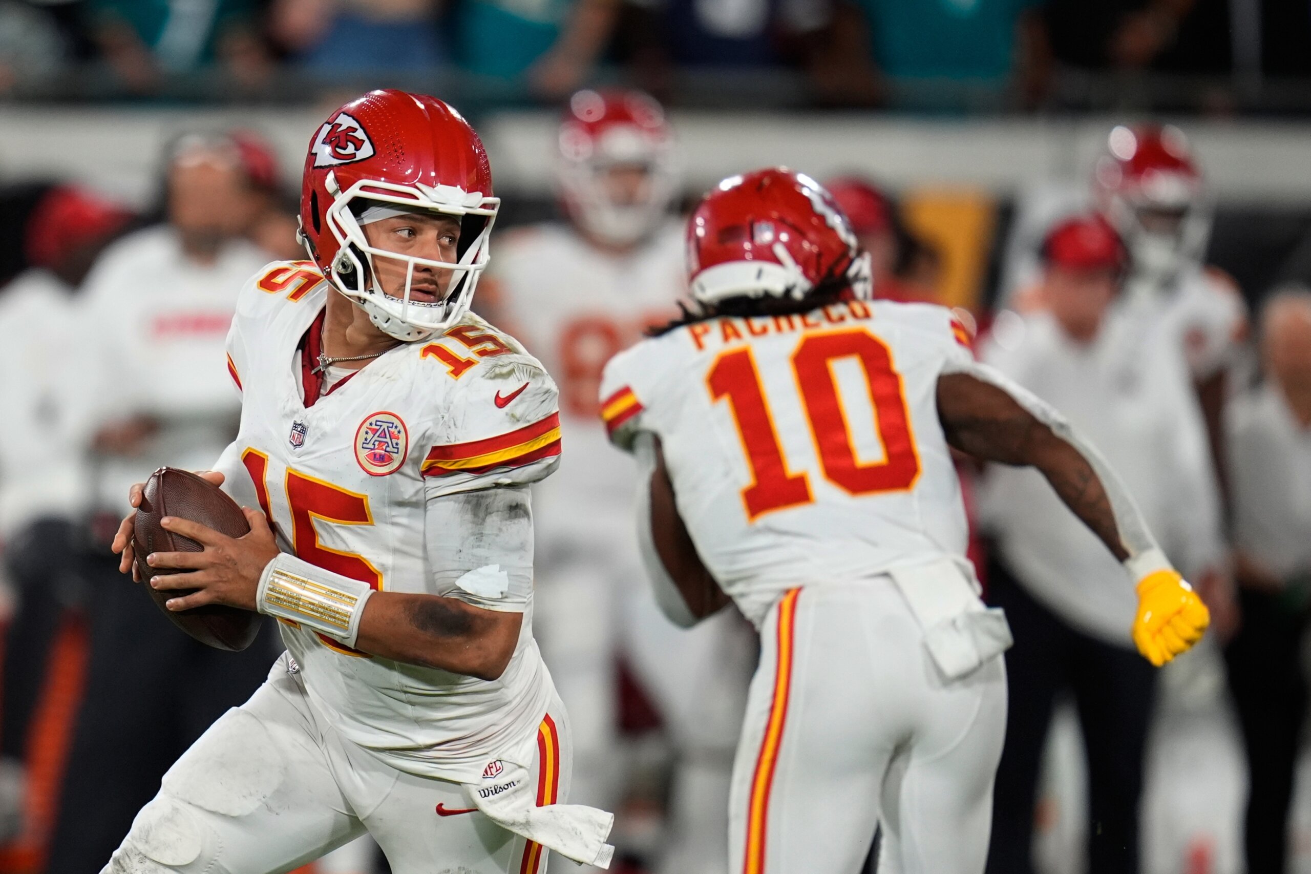 Pro Picks: Chiefs will beat the Lions in a marquee matchup that still could be a Super Bowl ...