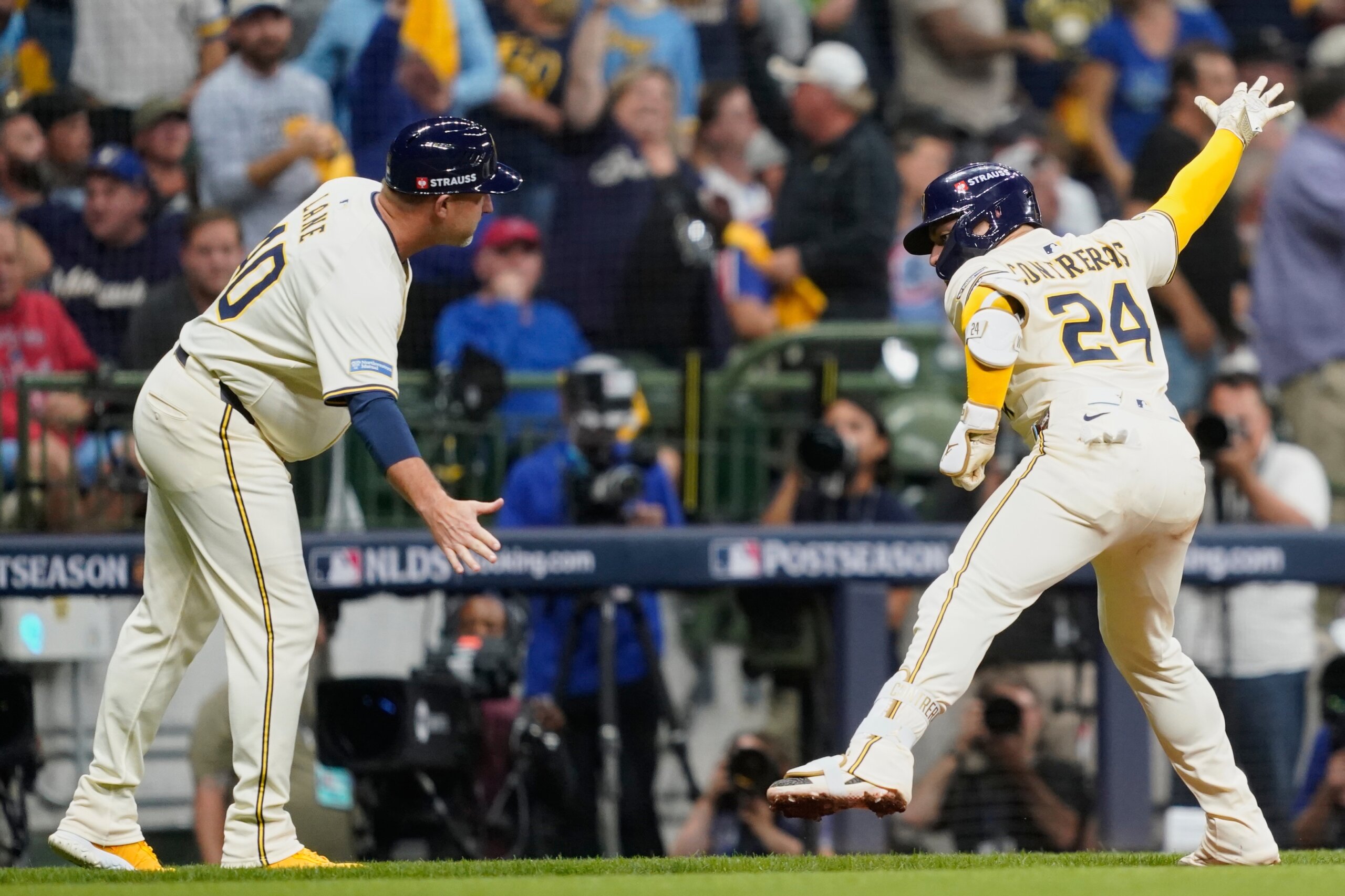 Lineup and Misiorowski-led bullpen provide power as Brewers beat Cubs 7 ...