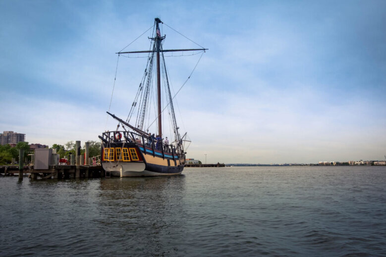 Colonial ship parked behind Old Town Alexandria bar showcases little ...