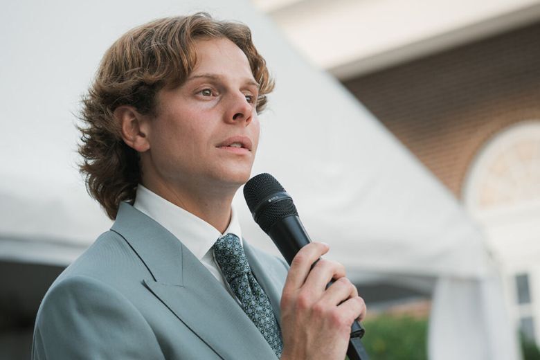 Bringing jazz to Gen Z: Musician sings the classics for modern ...
