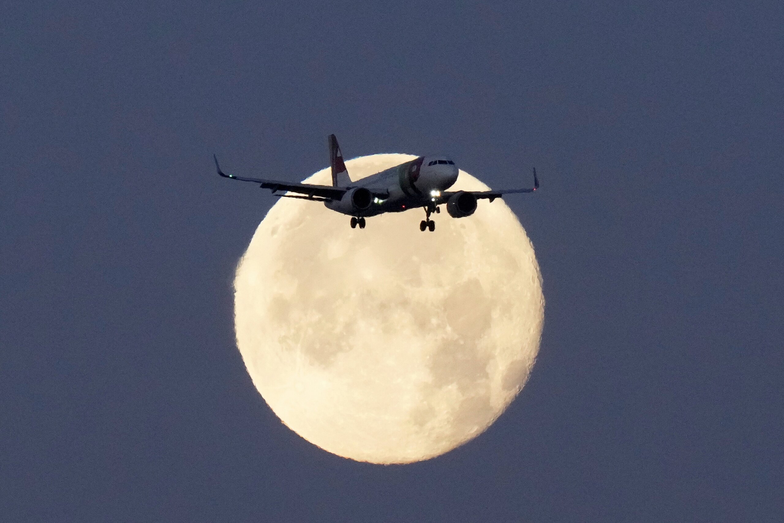 Airbus cuts 2025 delivery target due to A320 fuselage panel issue ...