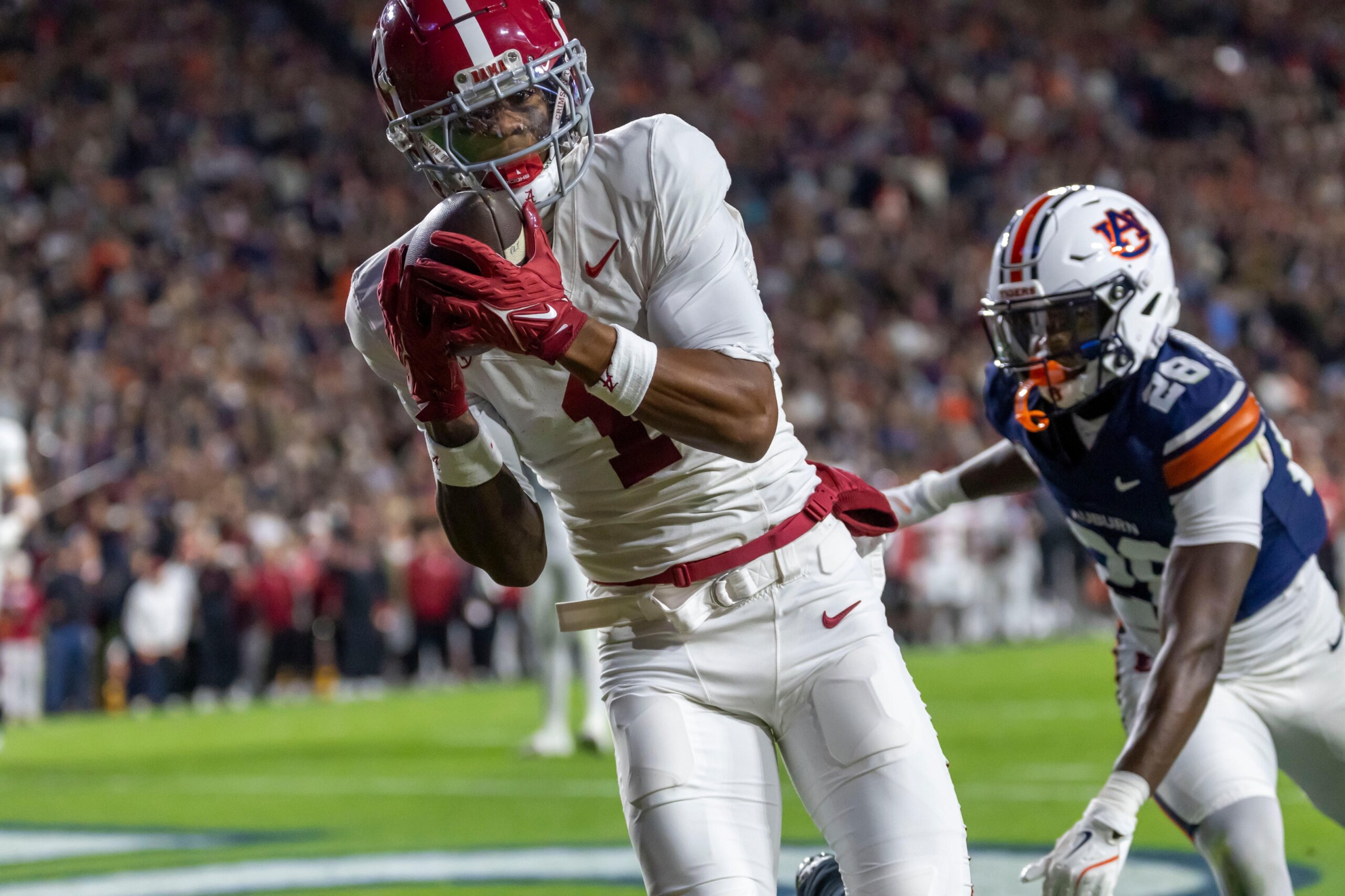No. 10 Alabama escapes Auburn with a 27-20 victory thanks to Simpson ...