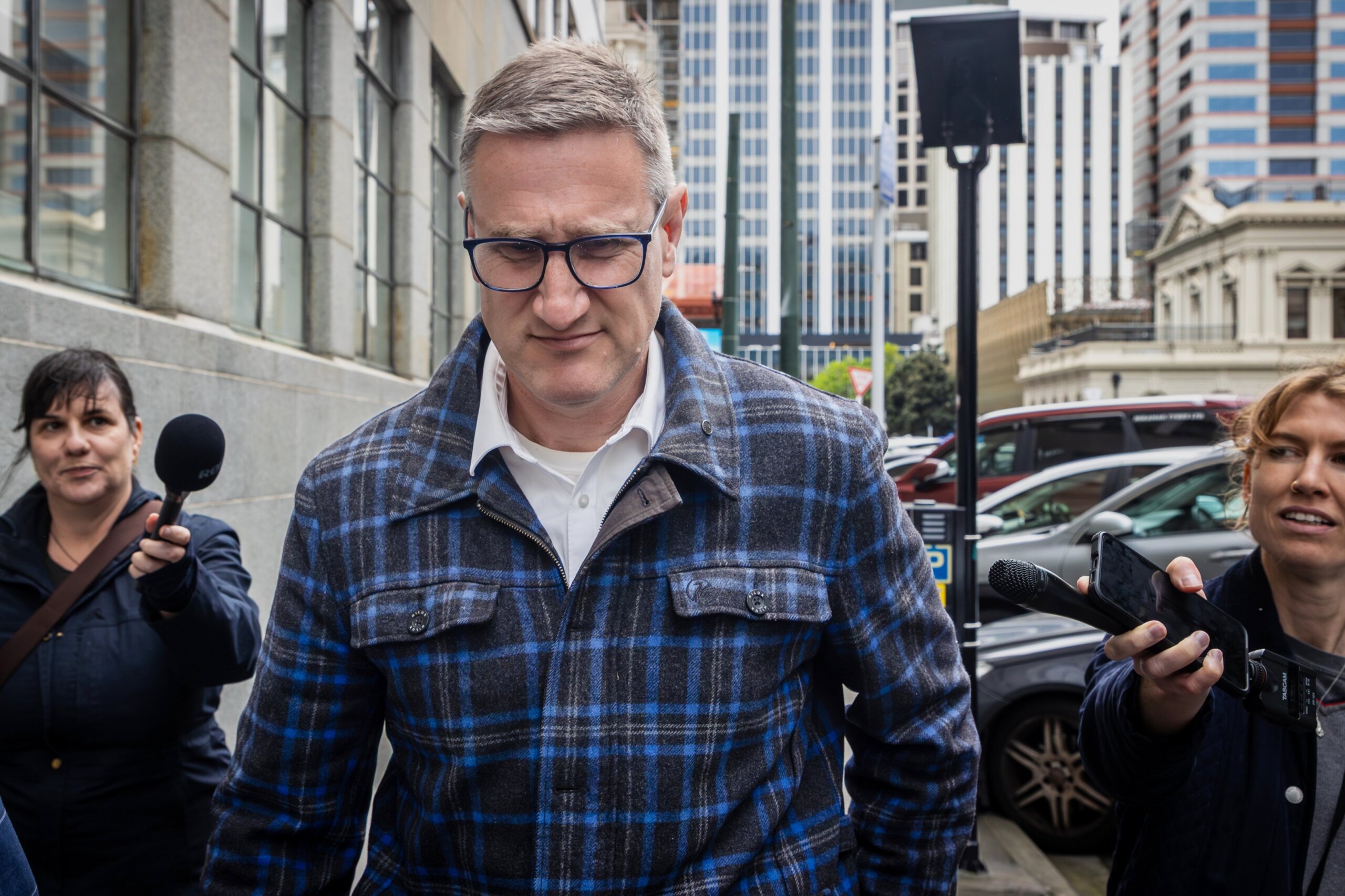 How a top New Zealand police officer’s downfall provoked public fury ...