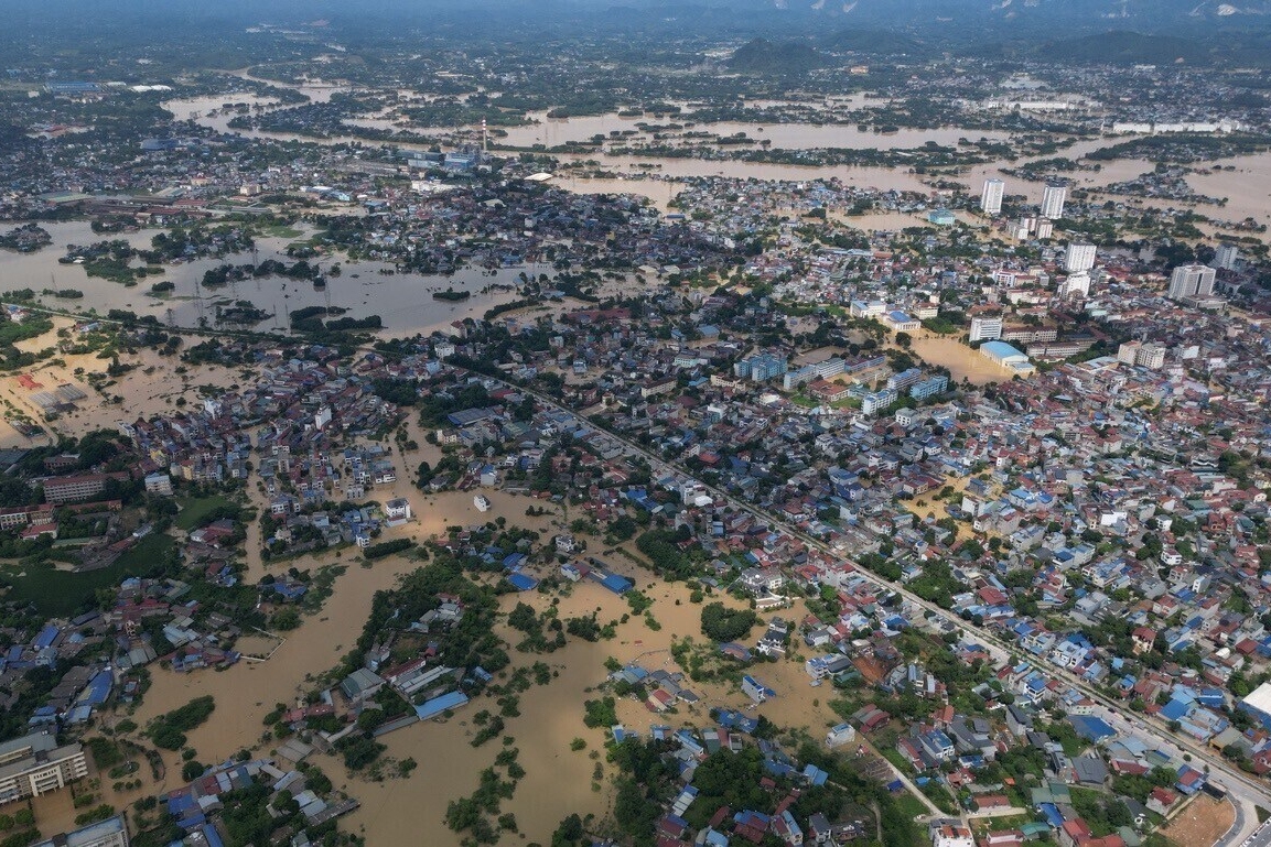 Vietnam rethinks its flood strategy as climate change drives storms and ...