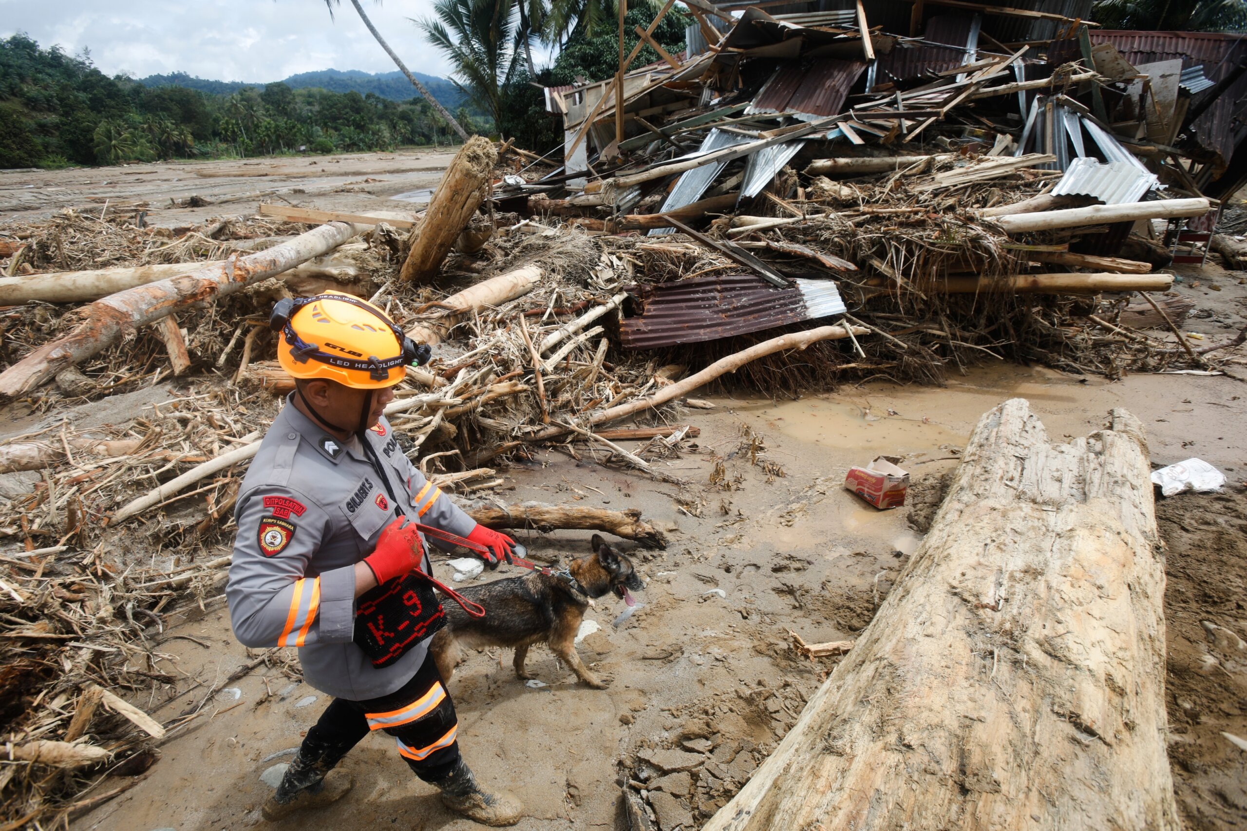 Rescuers race in search for survivors after last week’s floods in ...