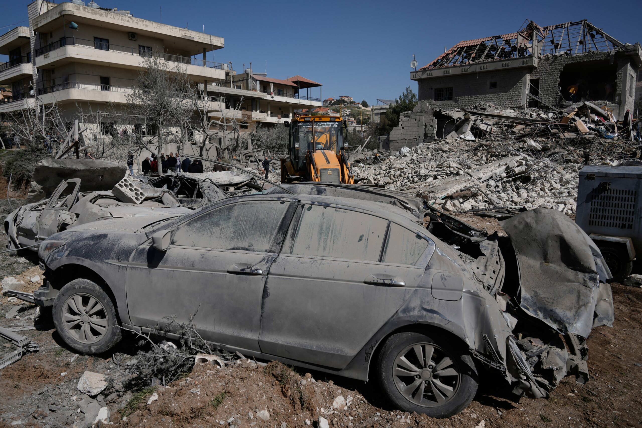 Israeli airstrikes in eastern Lebanon kill 8 Hezbollah members ...