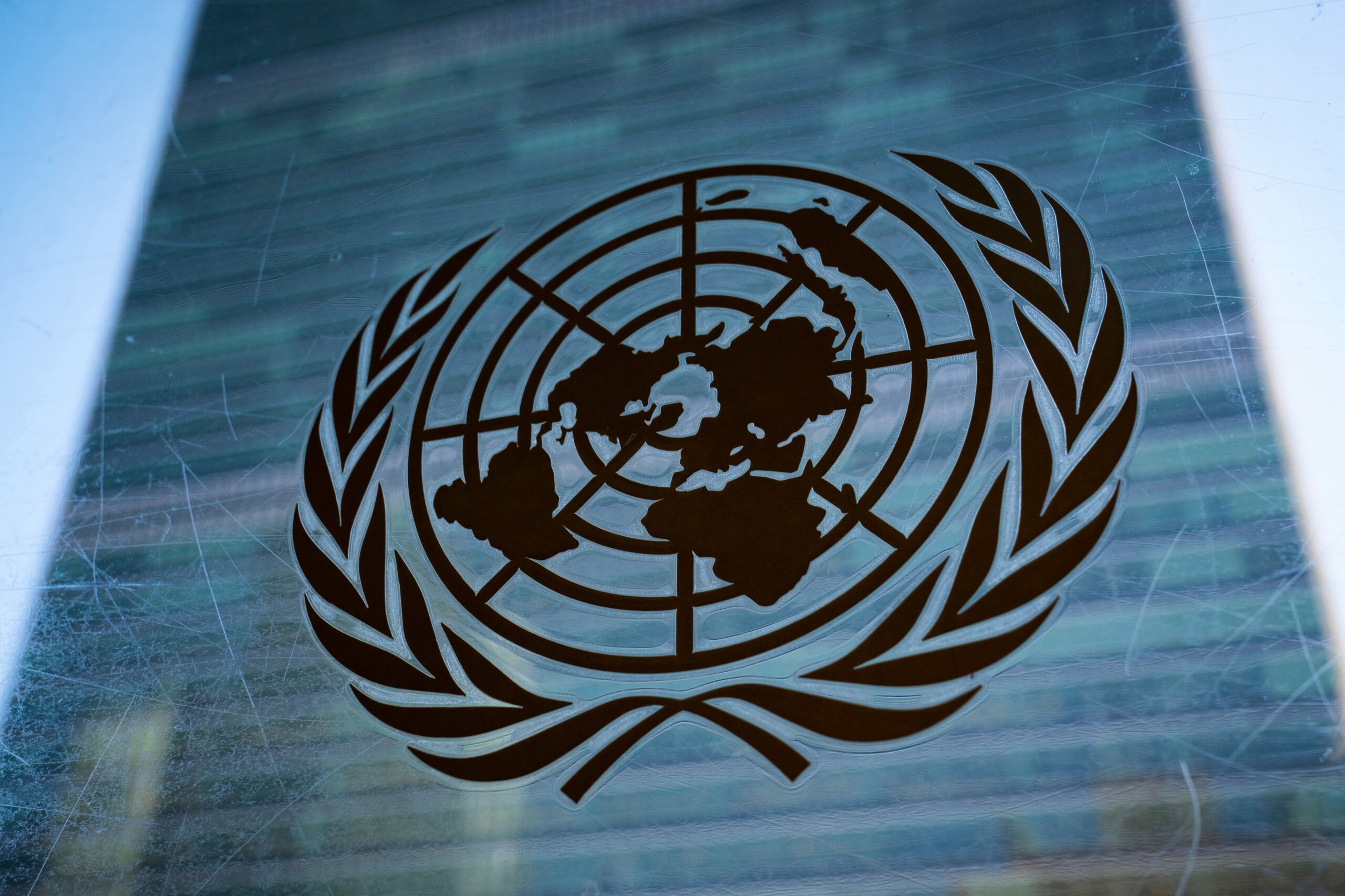 US pays about $160 million of the nearly $4 billion it owes the United ...