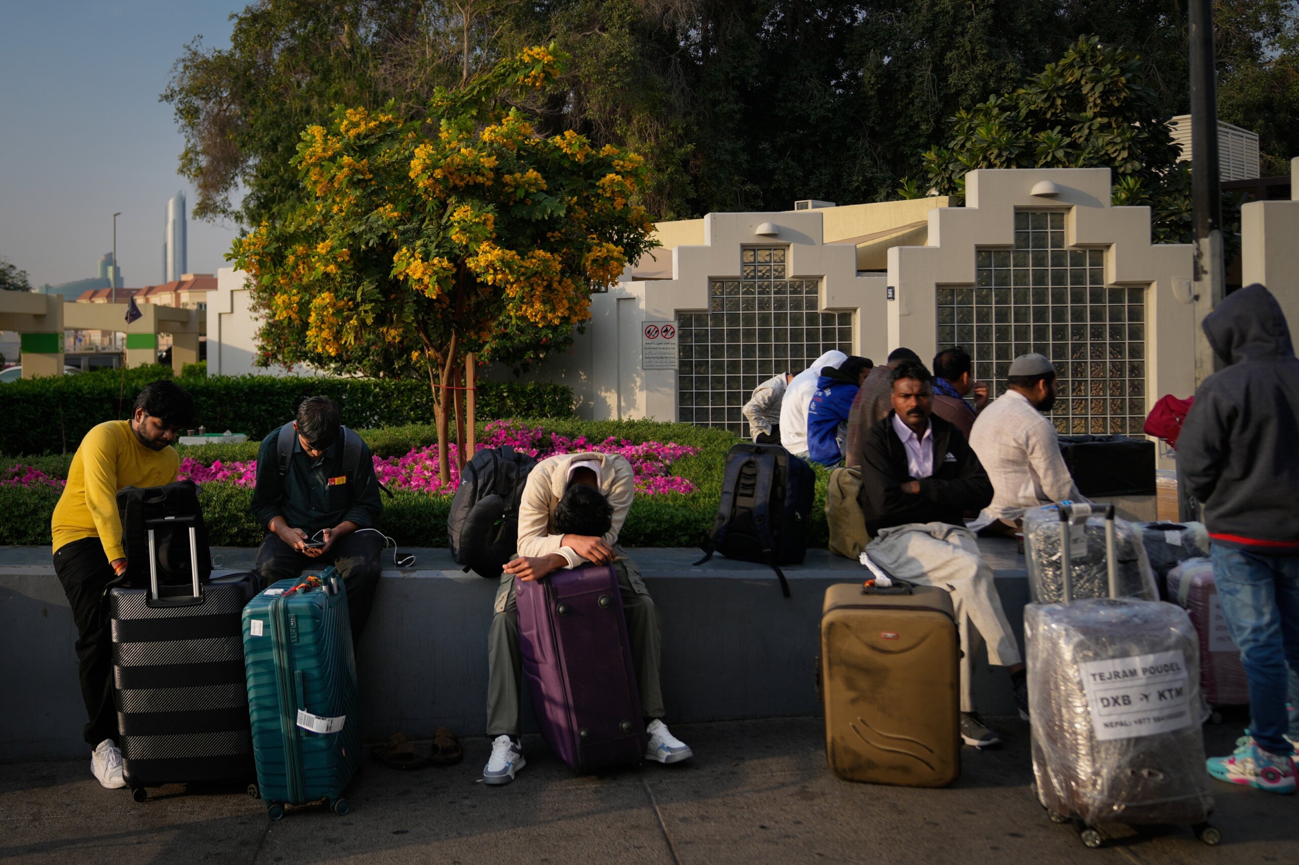 Stranded travelers share firsthand accounts from the Middle East - WTOP ...
