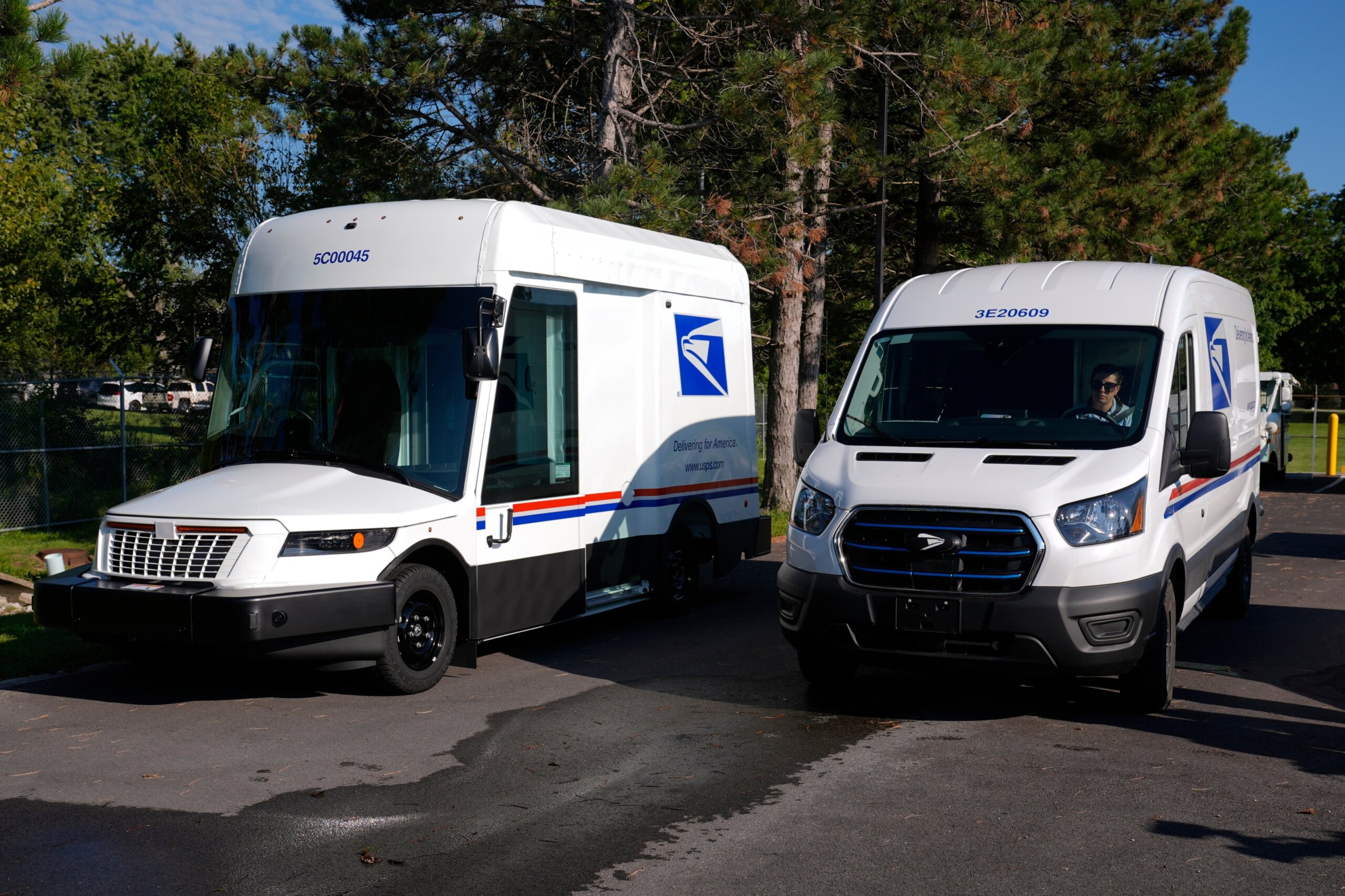 USPS seeks a temporary 8% charge on Priority Mail and other products to ...