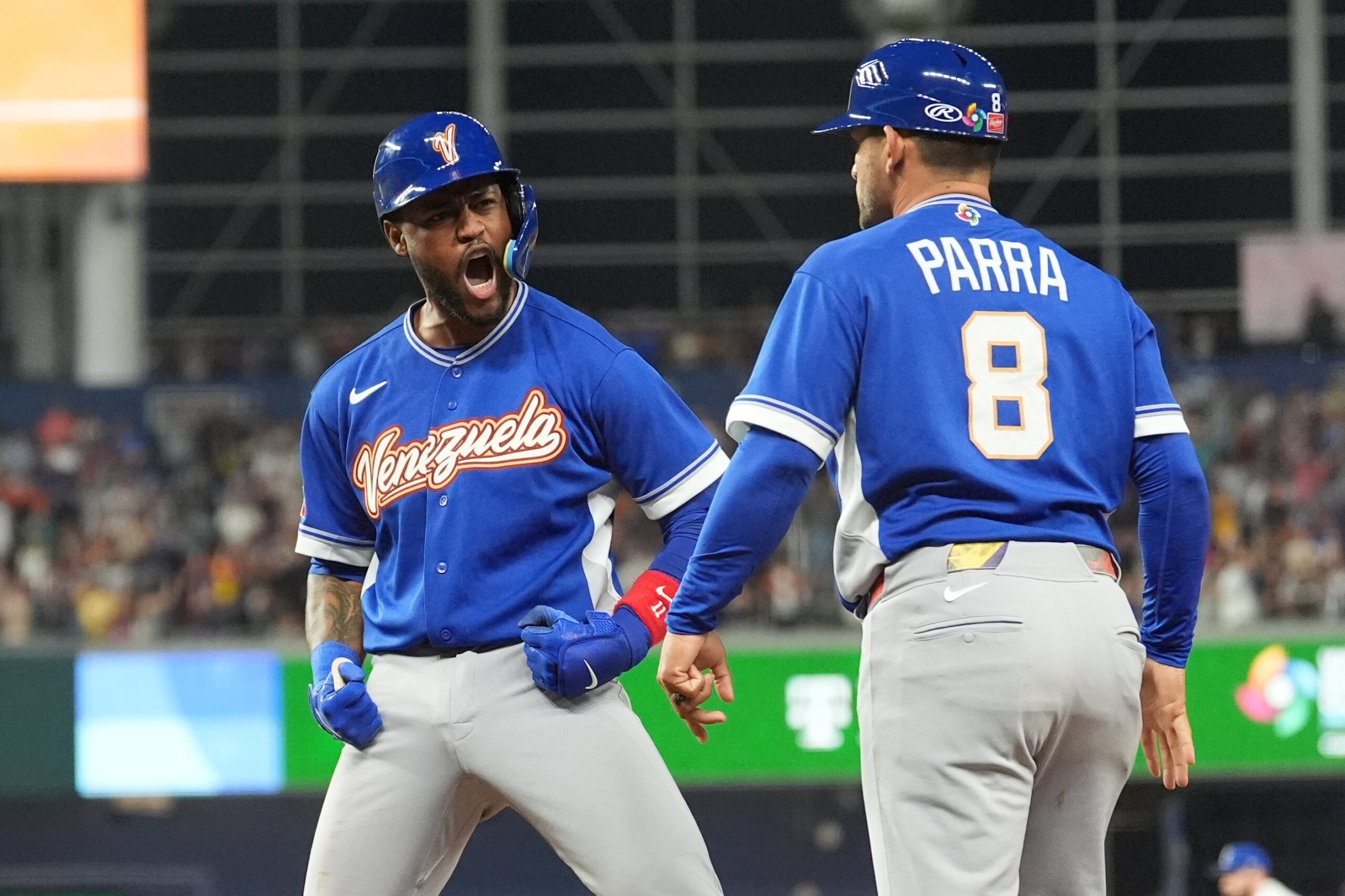 Venezuela rallies past Italy 4-2 with 3-run 7th and will face US for ...