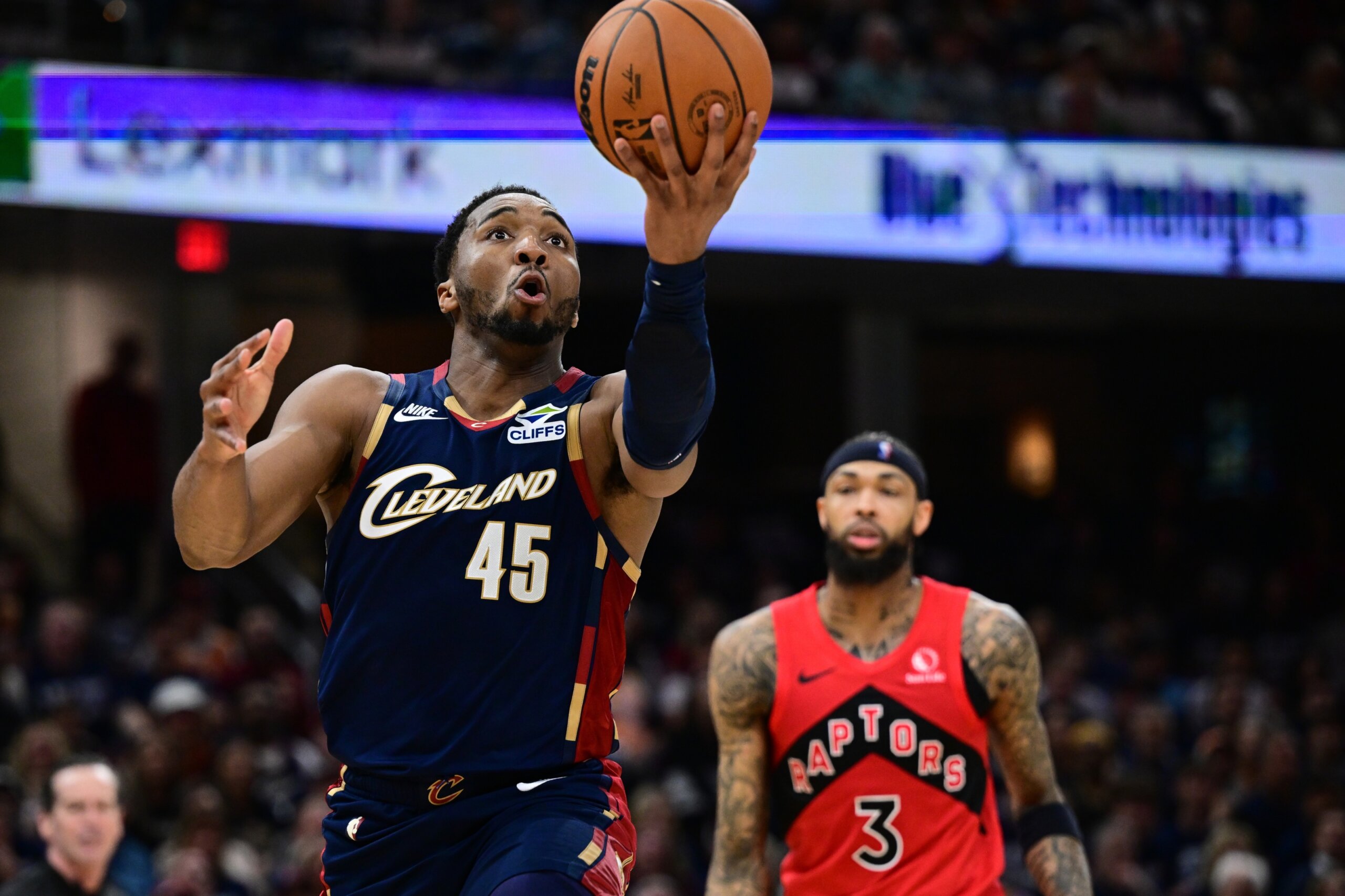 Cavaliers’ Mitchell extends NBA-record streak of 30-point games to 9 in ...