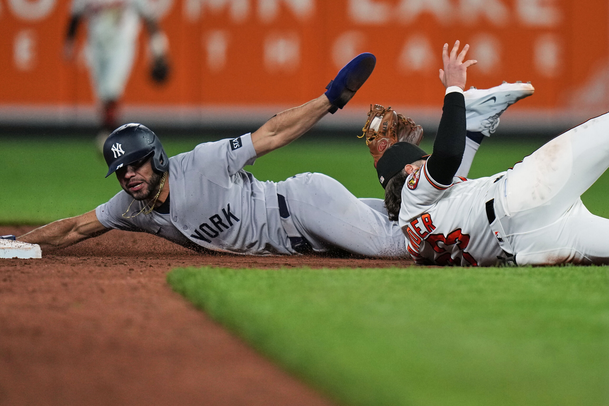 Weathers loses no-hit bid in 7th inning, then skidding Yankees drop 4th ...