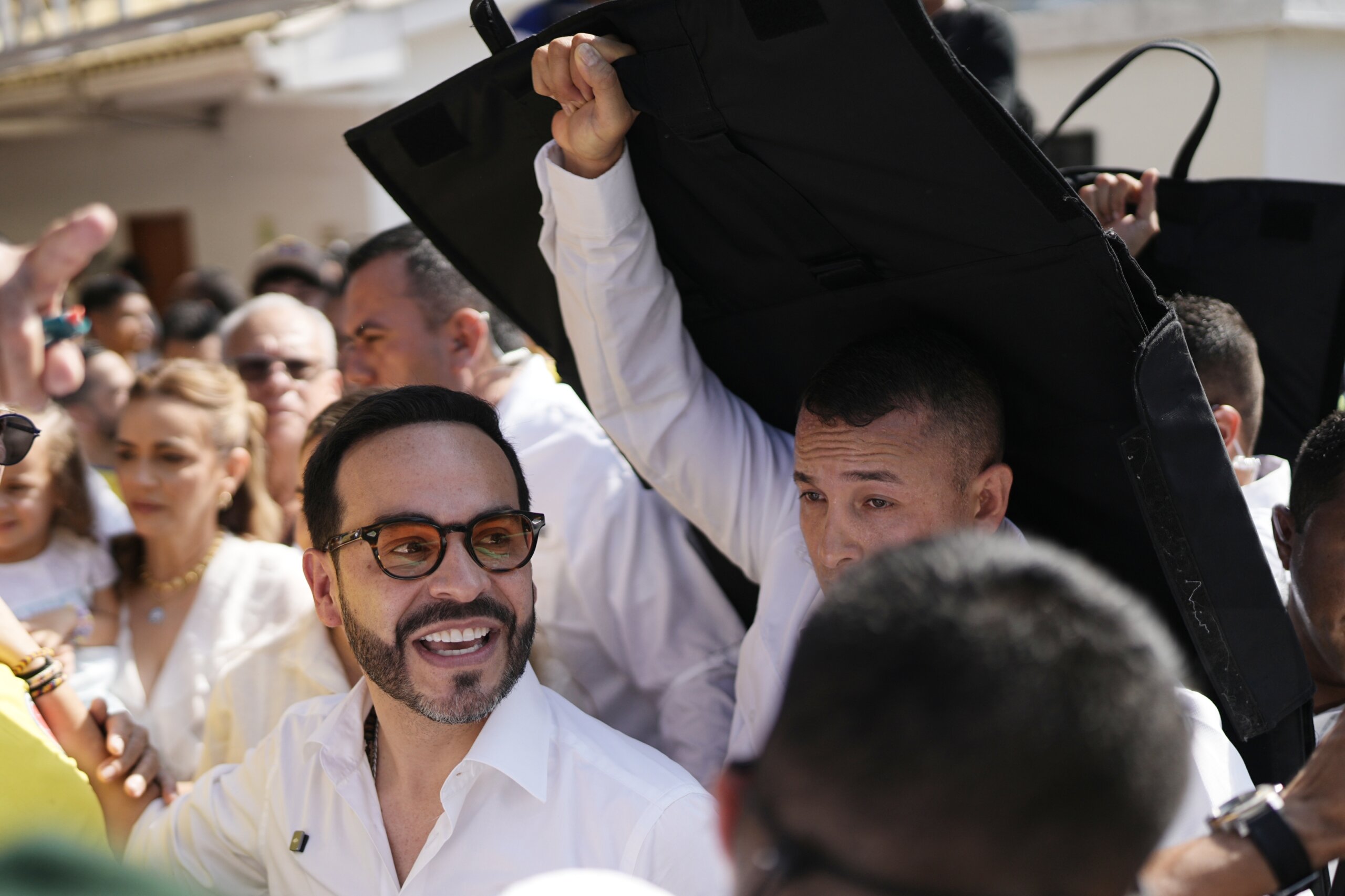 Pro-Trump candidate takes spotlight in Colombia’s presidential race ...