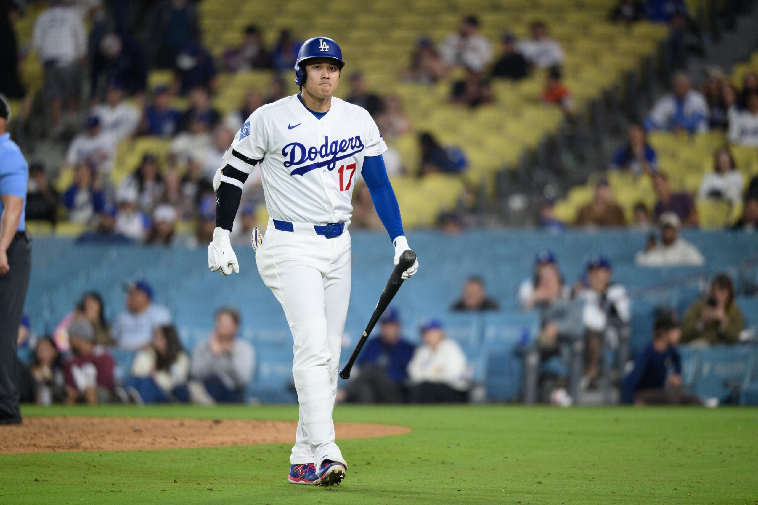 Dodgers give Shohei Ohtani a DH break as his offensive slump deepens ...