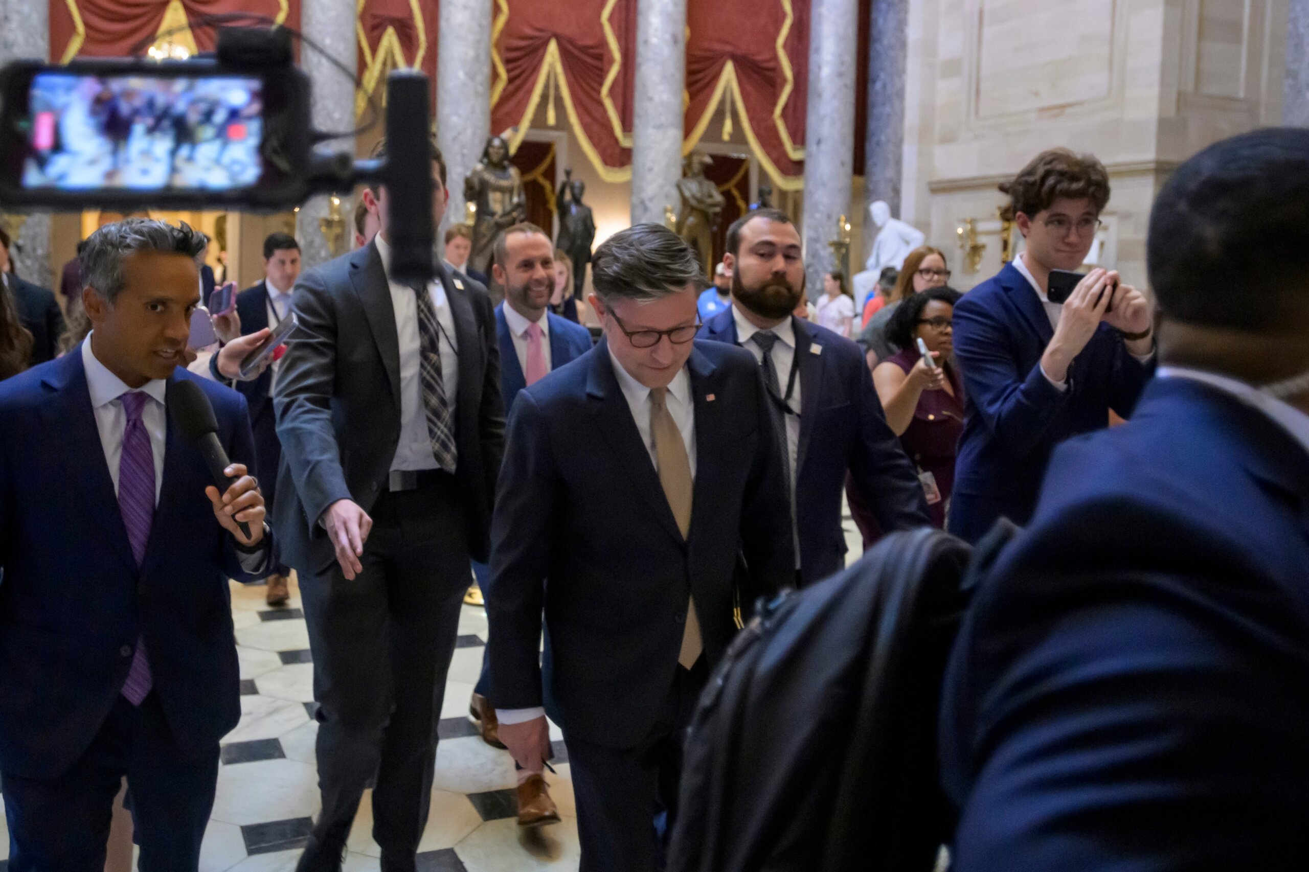House GOP deadlocks over Trump’s demands, sending lawmakers home early ...
